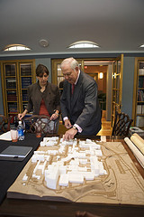 Muere Alfred Taubman inventor del "shopping center" - Diario Judío México