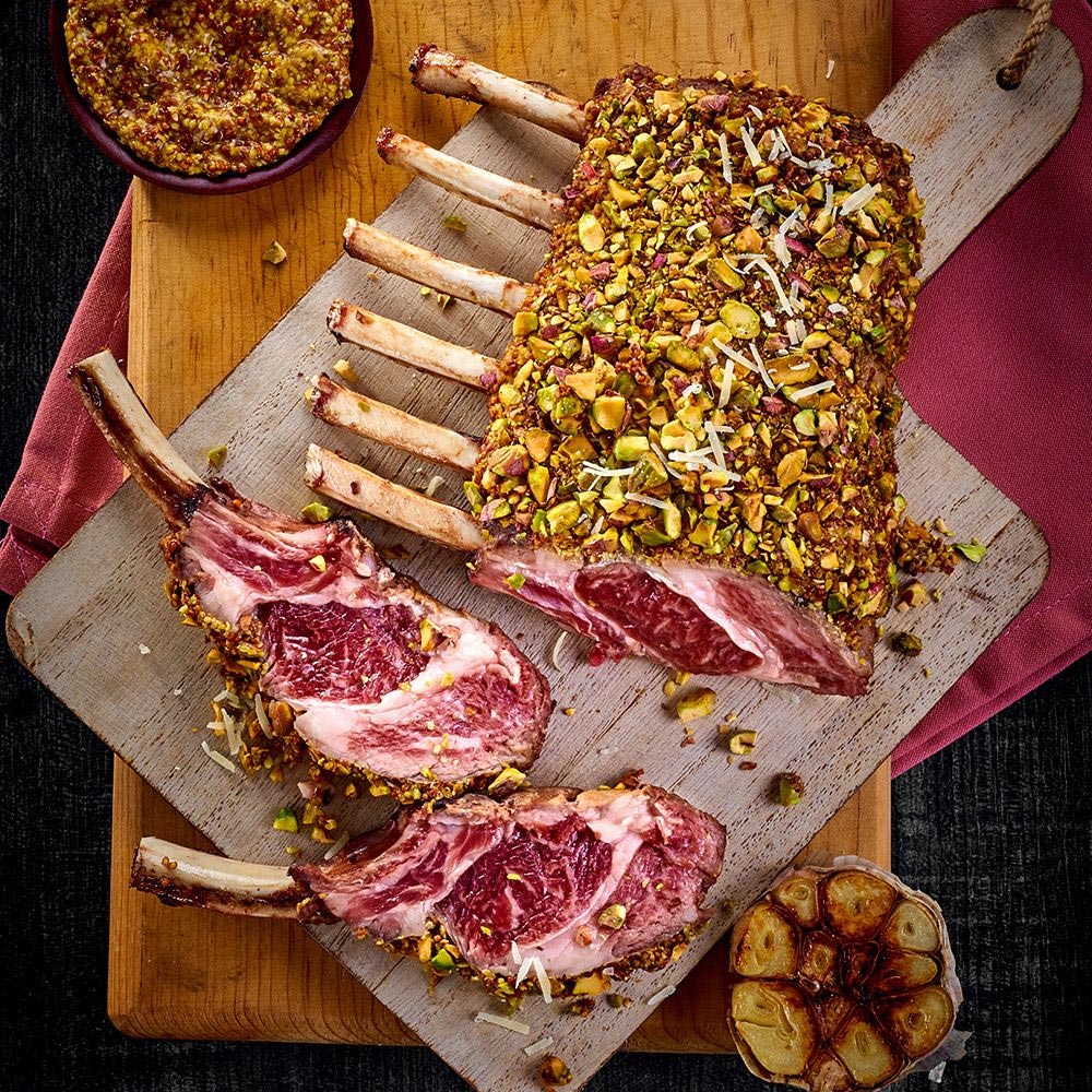 Rack de cordero con costra de pistache - Diario Judío México